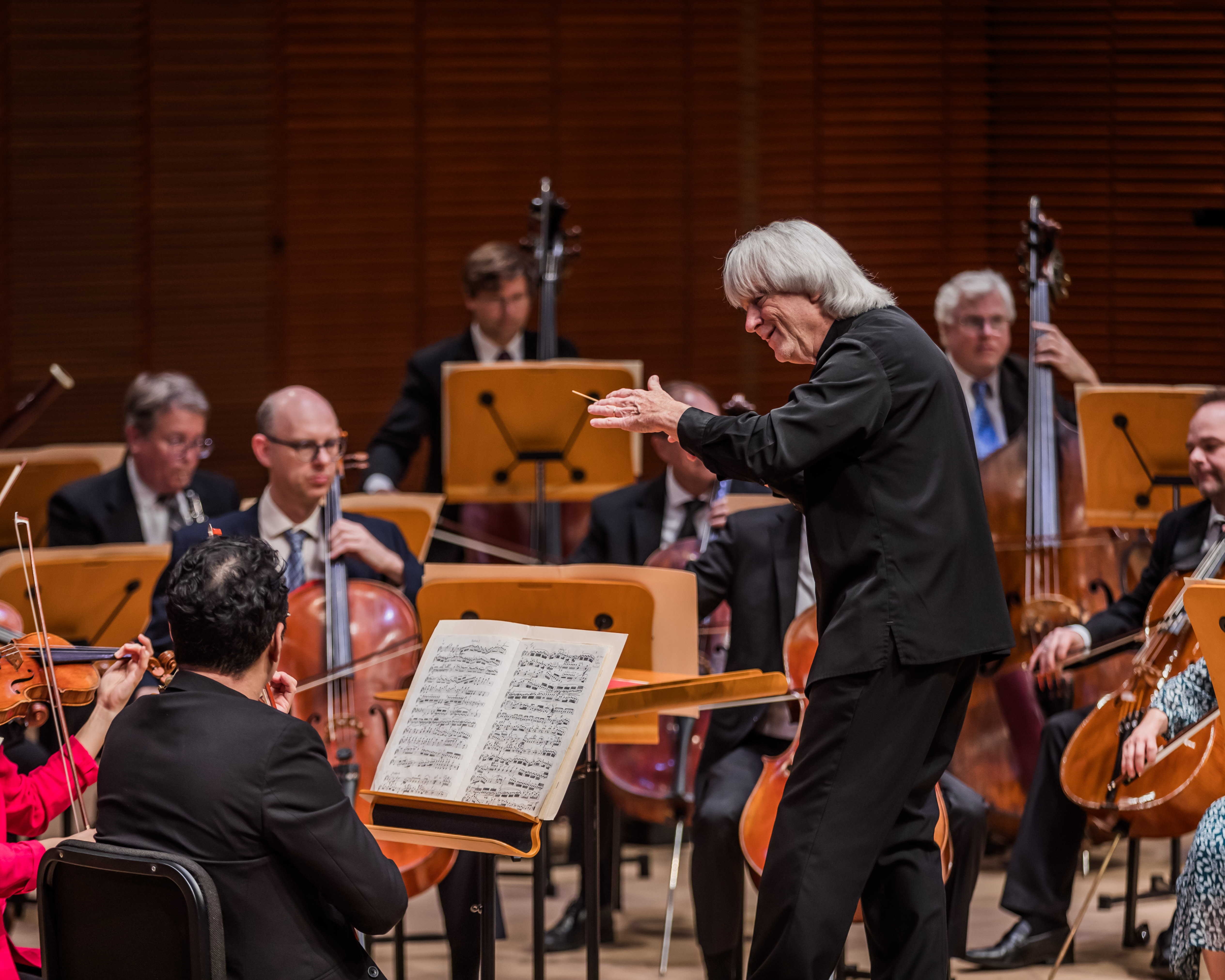 Pacific Symphony plays Haydn & Mendelssohn with Carl St.Clair cond ...